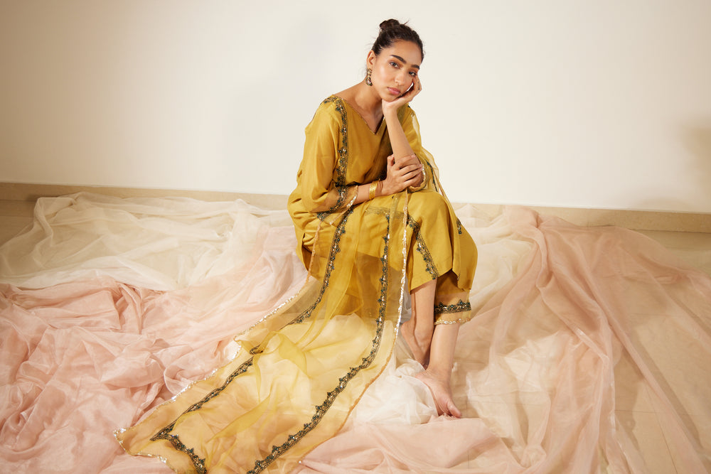 Sarang Kaur | Handcrafted Designer Sarees, Kurtas, Dupattas